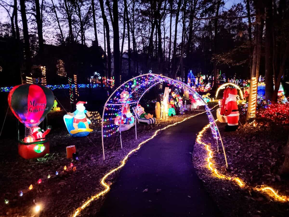 Christmas Lights in Raleigh NC: Best Triangle Holiday Light Displays ...
