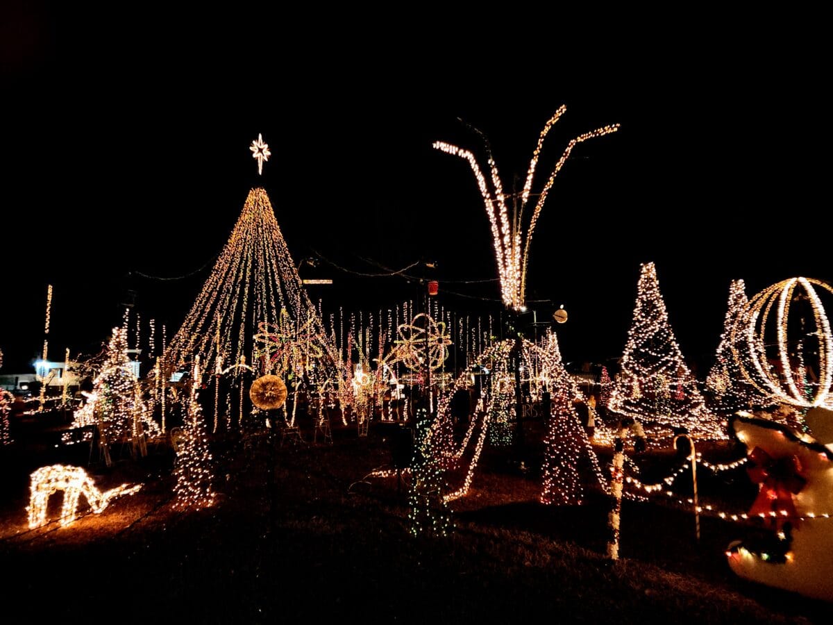 Christmas Lights in Raleigh NC: Best Triangle Holiday Light Displays ...